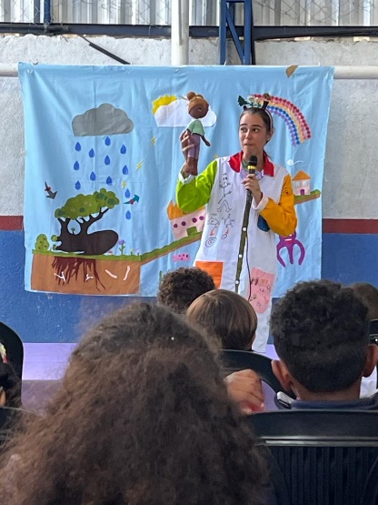 Dr. Aline M. Castro inspires Brazilian children to... - ACS Community
